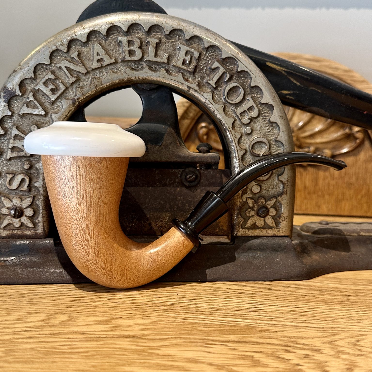 Meerschaum Pipes Archives - Boswell Pipes - Pennsylvania