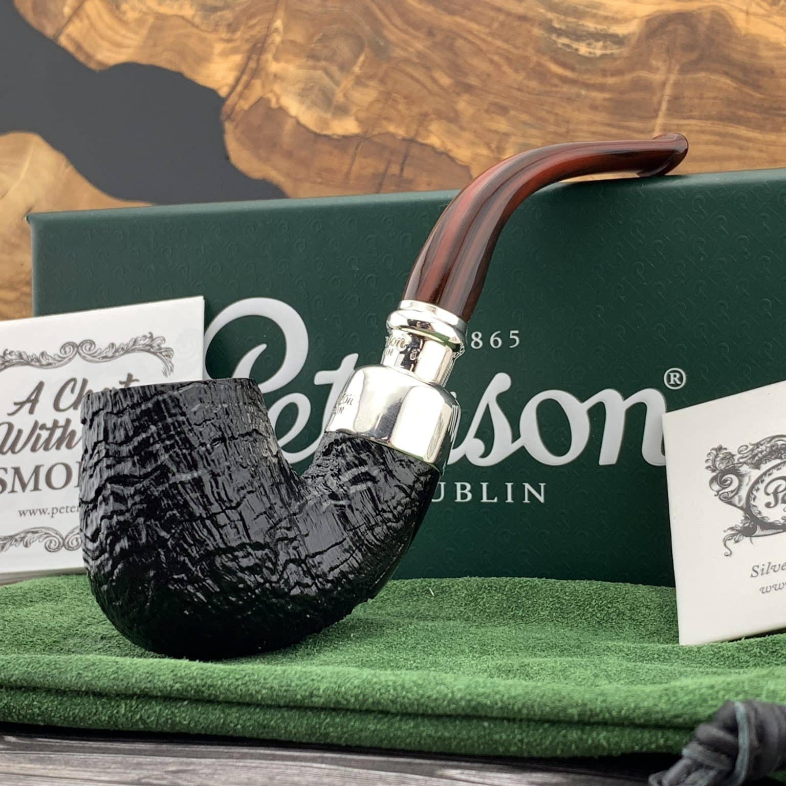 Peterson Pipe: NEW Newgrange Spigot (X220) Fishtail Bent Billiard ...